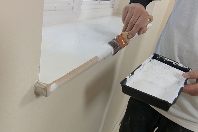 How to Paint a Window Sill - Harris
